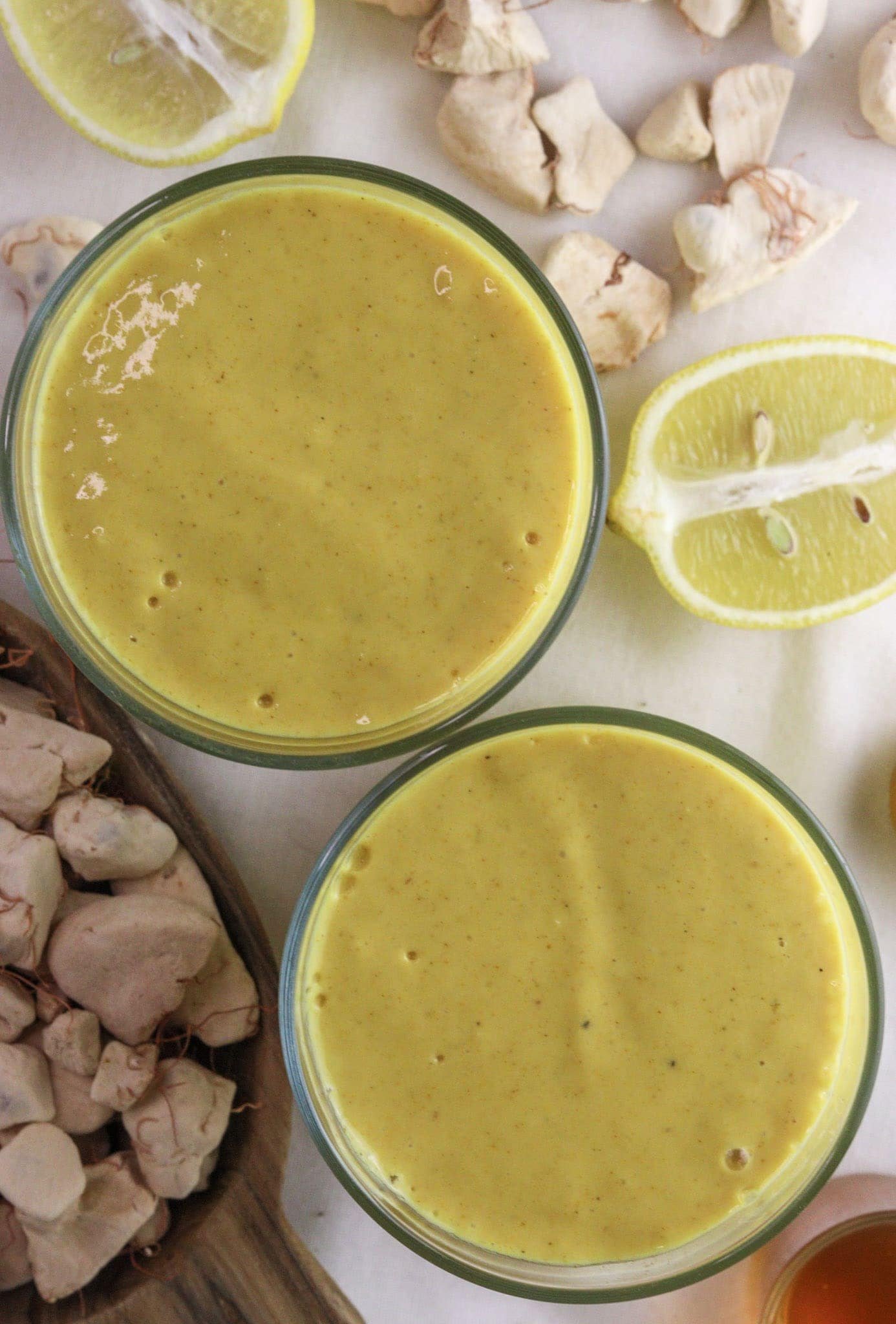 Baobab Smoothie with Ginger